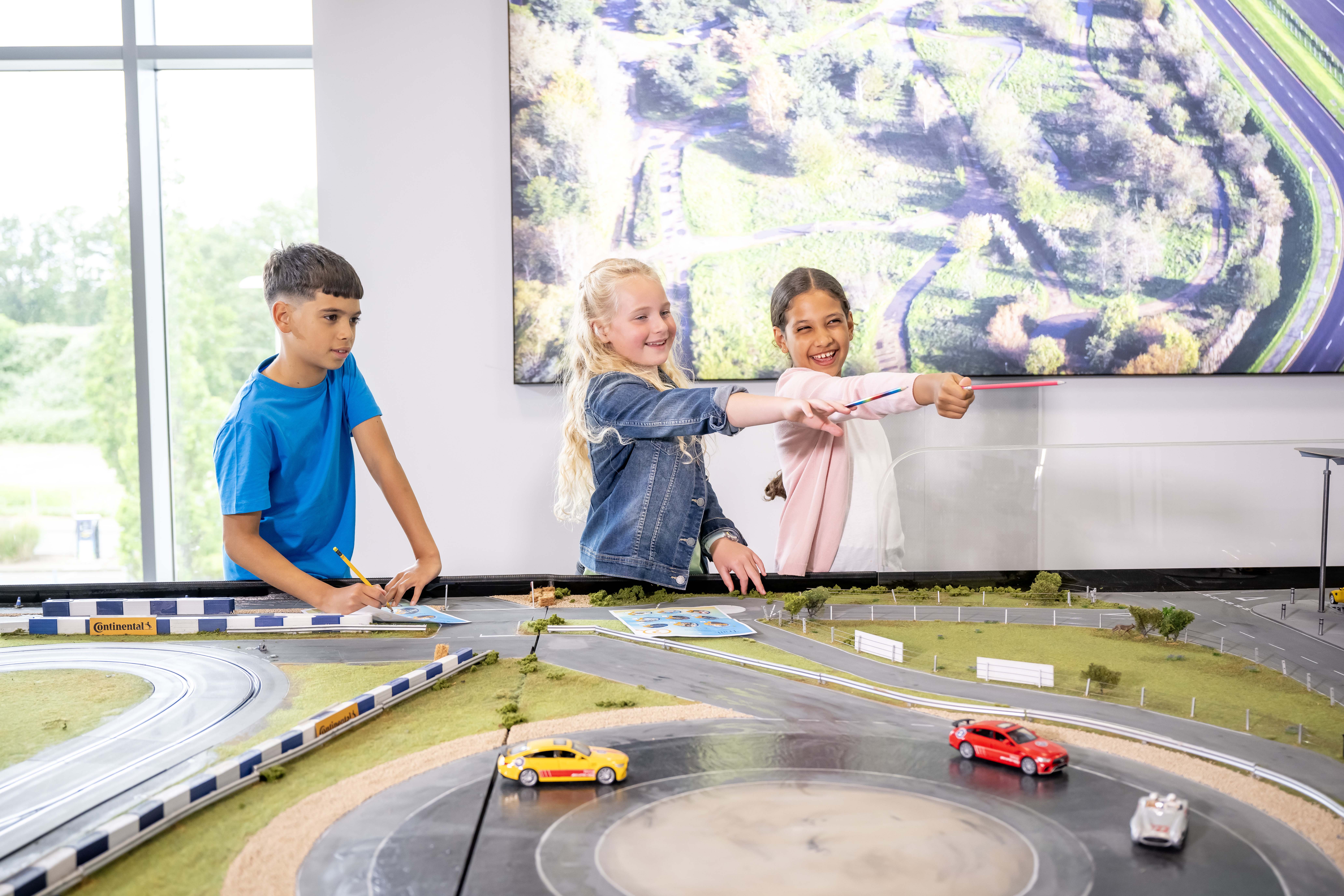 Things to see & do – Mercedes-Benz World