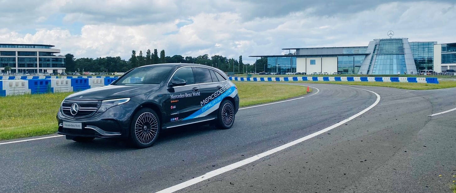 Driving Experiences – Mercedes-Benz World