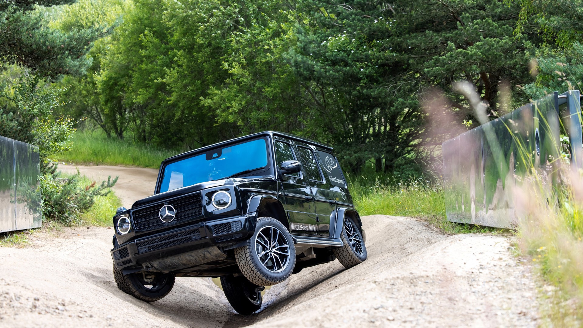 Driving Experiences – Mercedes-Benz World